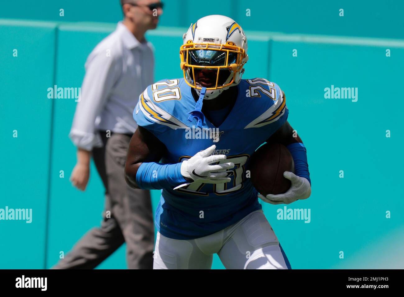 Los Angeles Chargers defensive back Desmond King (20), warms up before ...