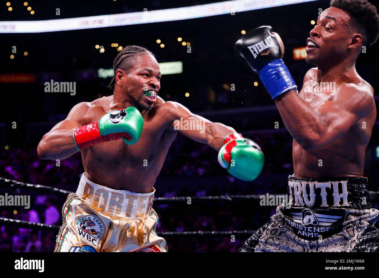 Errol Spence Jr. fights against Shawn Porter during the WBC & IBF World Welterweight ...