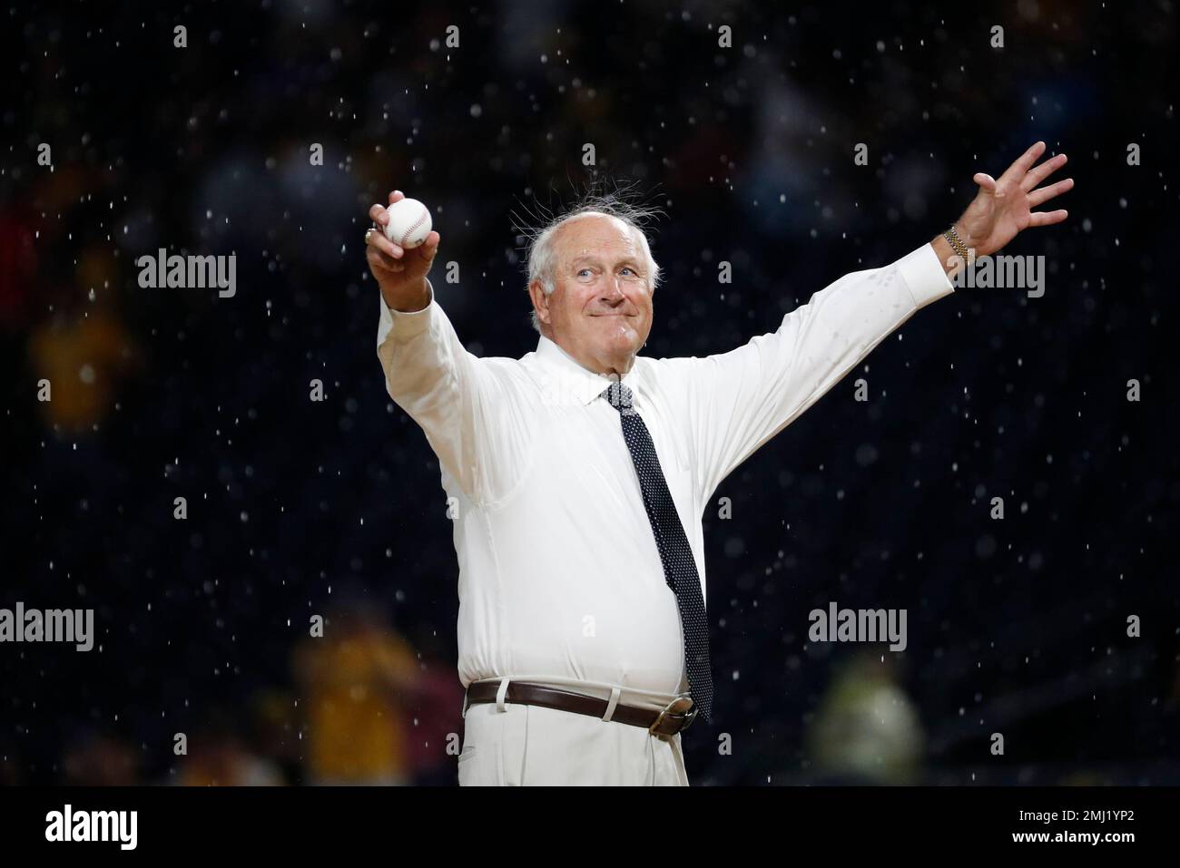 Former Pittsburgh Pirates starting pitcher Steve Blass, makes a ...