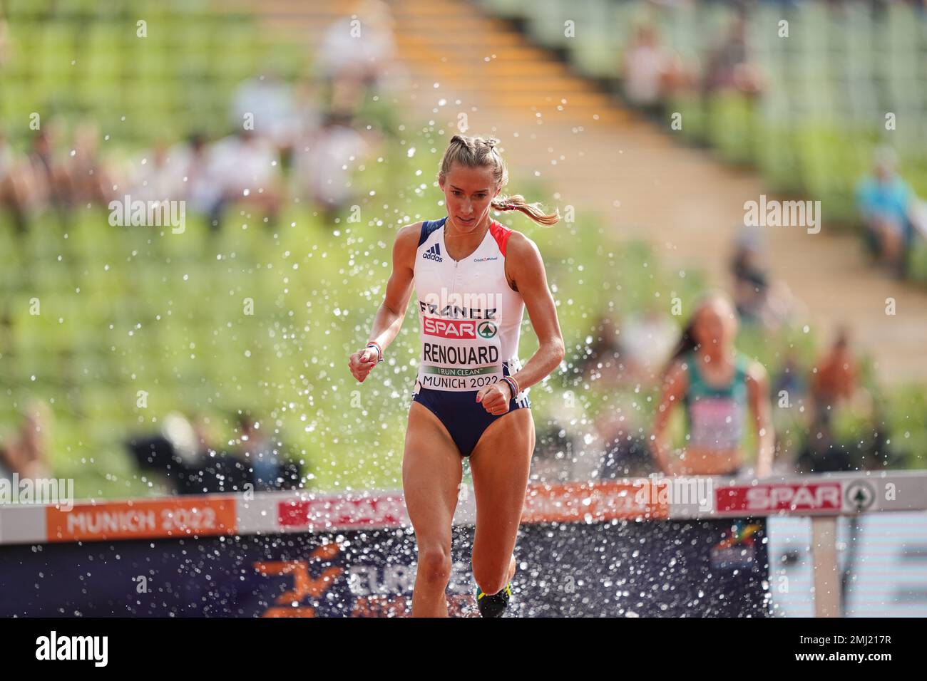 Flavie RENOUARD participating in the 3000m steeplechase of the European ...