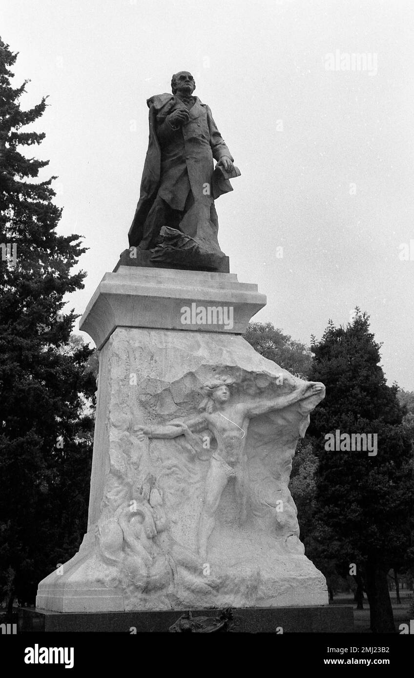 Domingo faustino sarmiento hi-res stock photography and images - Alamy