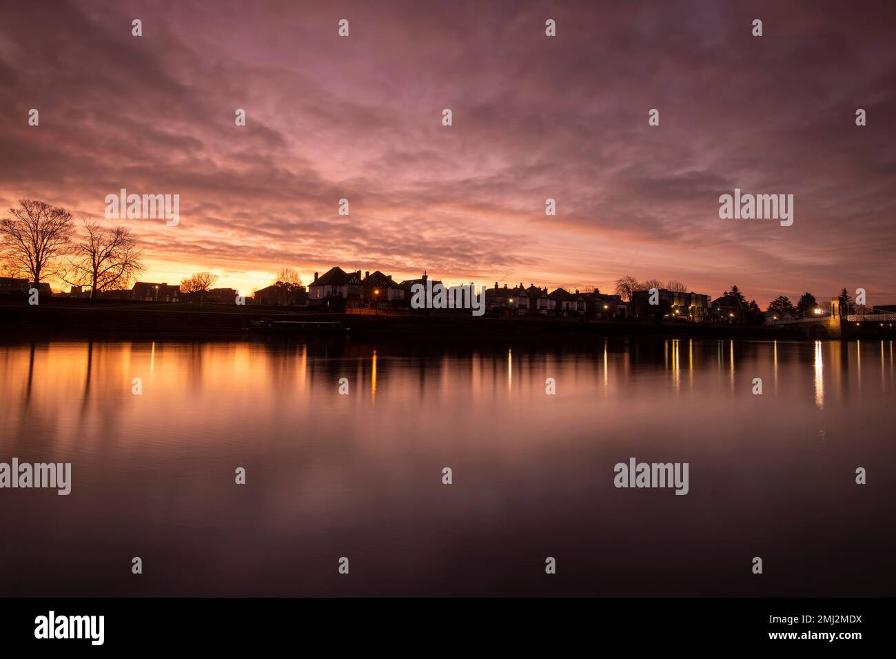 Sunrise on the River Trent at Victoria Embankment, Nottingham ...