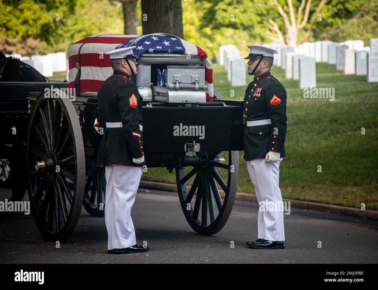 Body Bearers with Bravo Company, Marine Barracks Washington, stand at ...