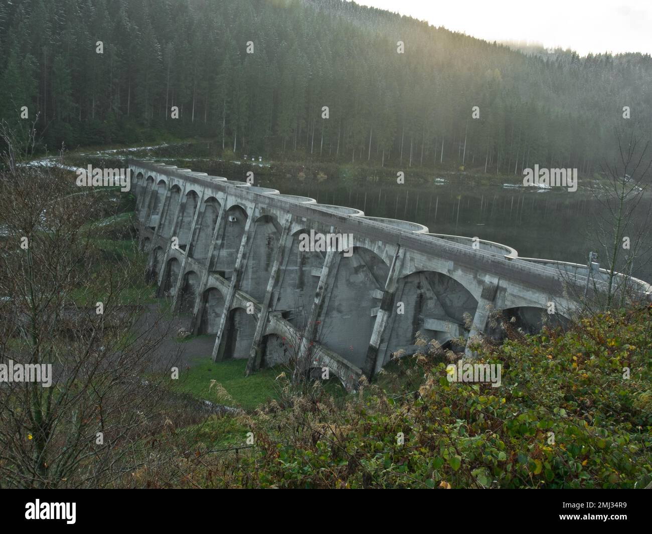 Linach dam hi-res stock photography and images - Alamy