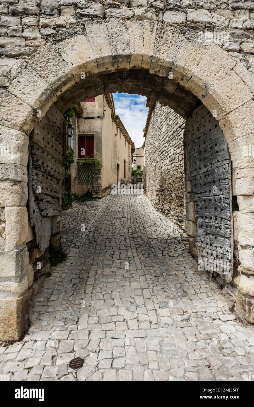 Picturesque mountain village, Seguret, Les plus Beaux Villages de ...