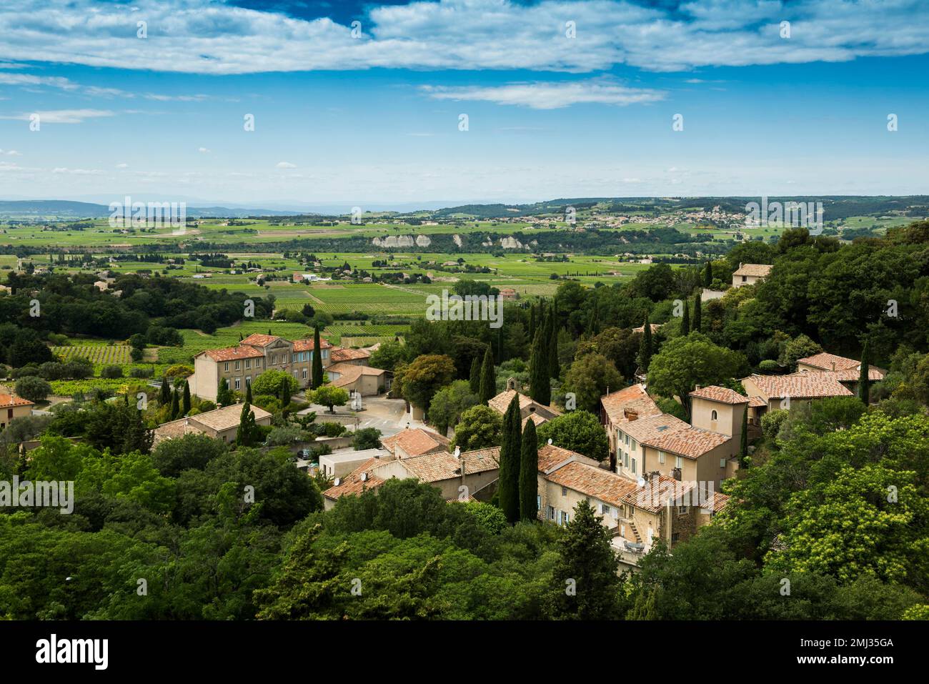 Picturesque mountain village, Seguret, Les plus Beaux Villages de ...