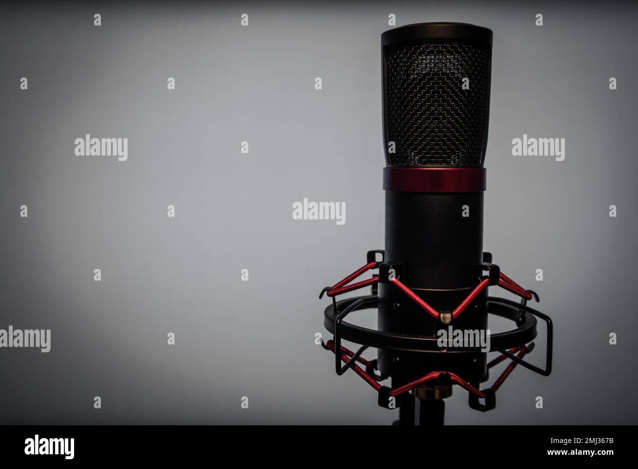 Microphone sound hi-res stock photography and images - Alamy