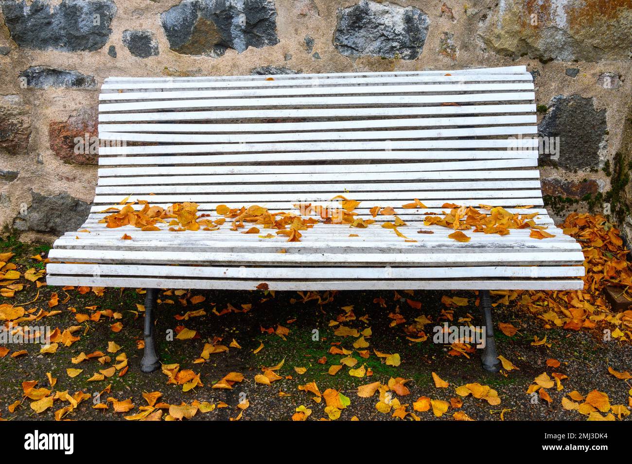 Roadside bench hi-res stock photography and images - Alamy
