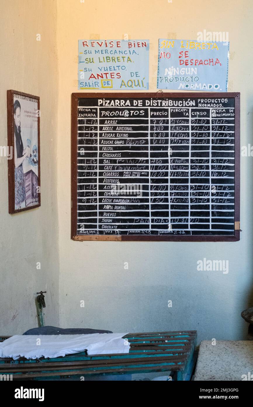 Cuban bodega hi-res stock photography and images - Alamy