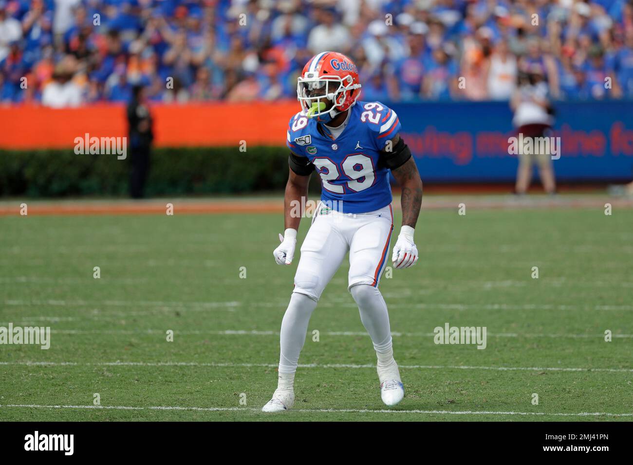 Florida defensive back Jeawon Taylor covers a play against Tennessee ...