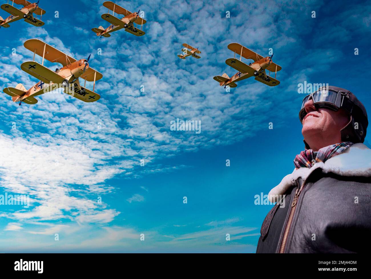 Pilot observes the flight manoeuvre Stock Photo - Alamy