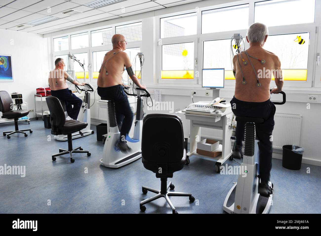 The equipment and location of the clinic, the programme and measures ...