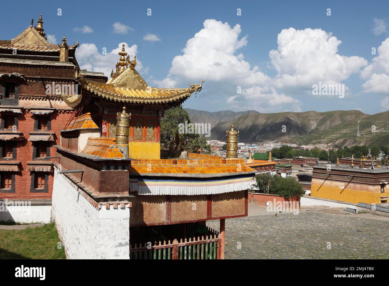 Tibetan Labrang Monastery, Xiahe, Gansu Province, China Stock Photo - Alamy