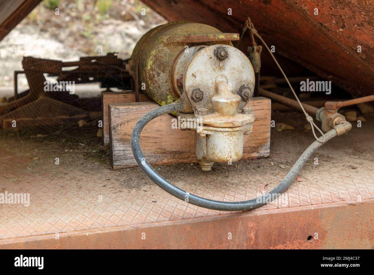 Hydraulic connectors in industrial hi-res stock photography and images ...