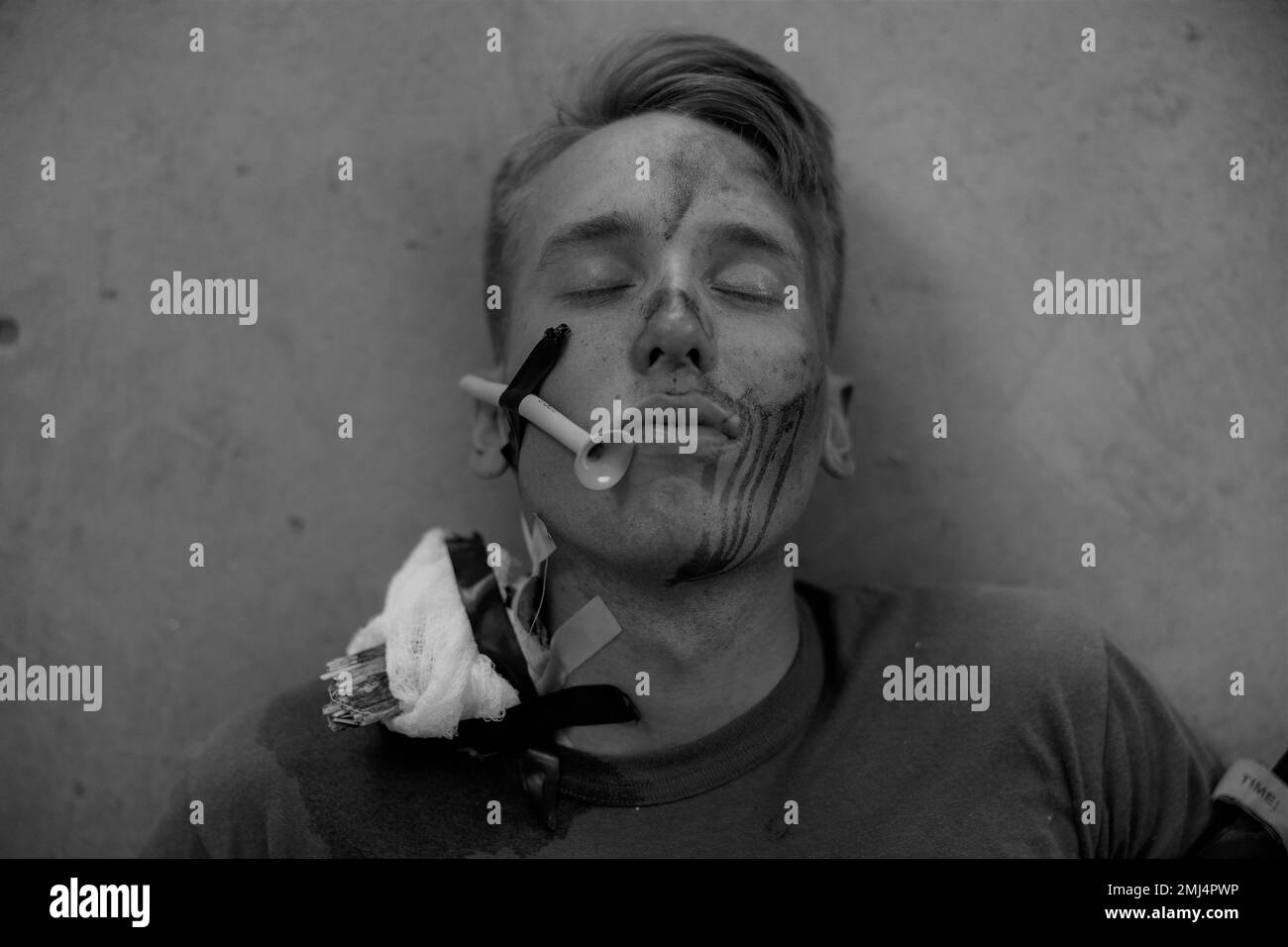 Marines corps base camp pendleton Black and White Stock Photos & Images ...