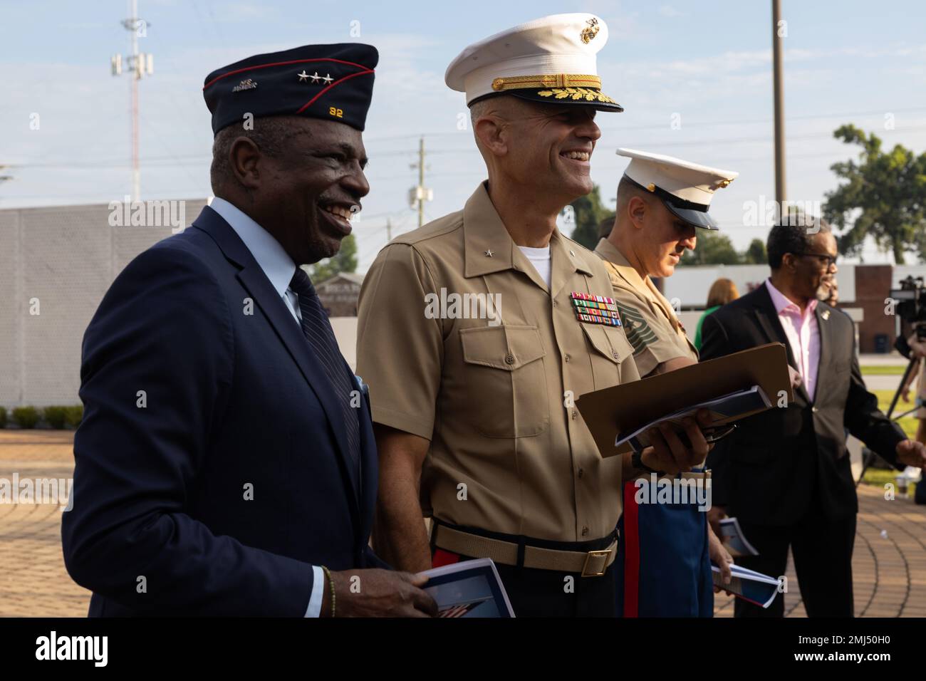 A Montford Point Association Marine and U.S. Marine Corp Brig. Gen ...