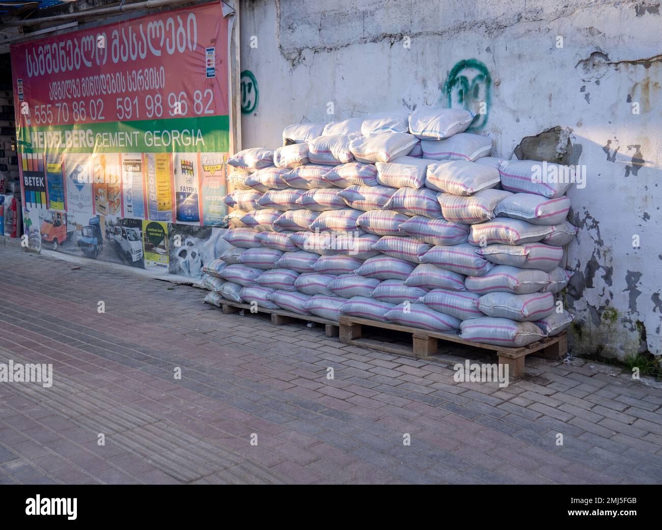 Concrete sandbag construction hi-res stock photography and images - Alamy