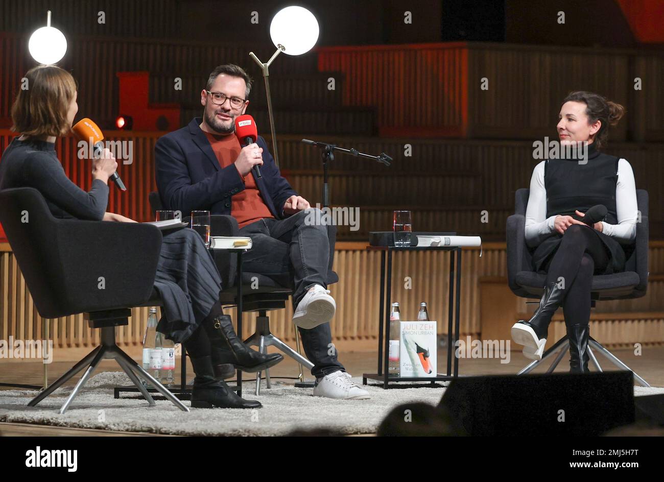 Berlin, Germany. 27th Jan, 2023. Presenter Marie Kaiser (l-r) and ...
