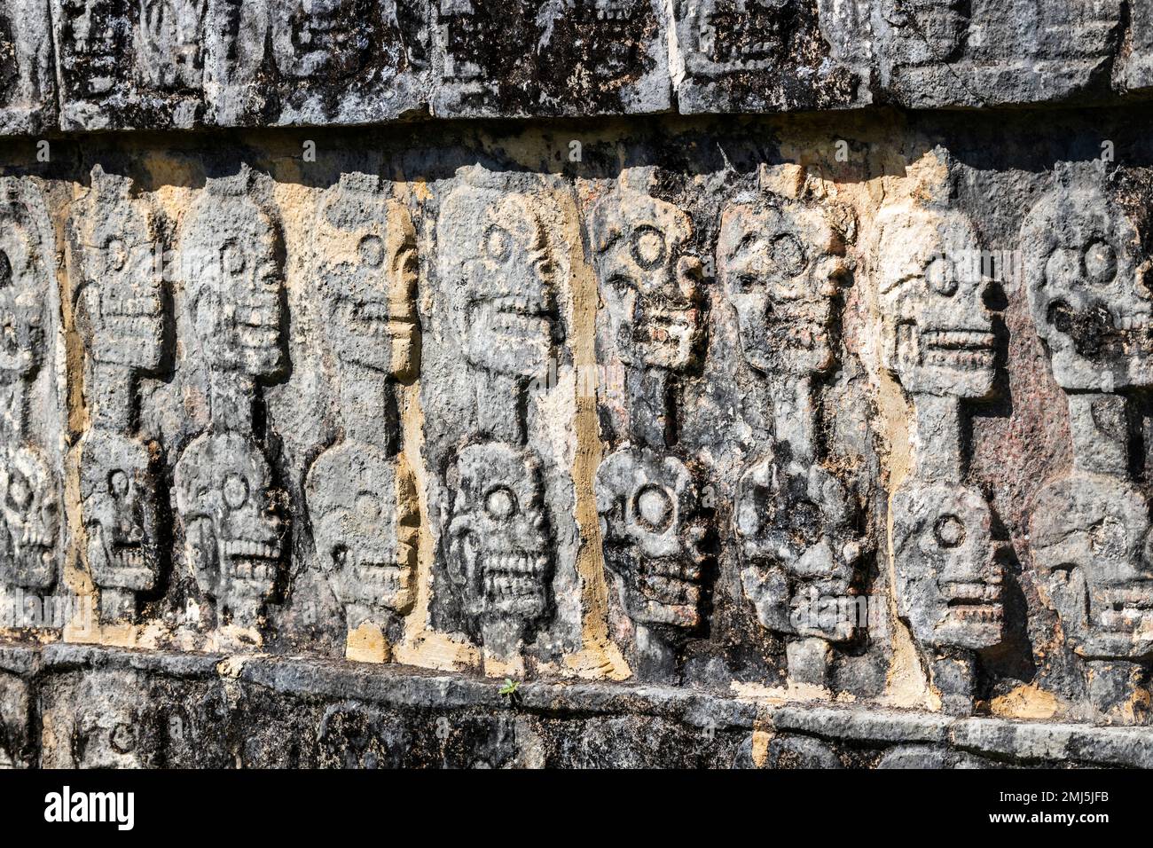 El Tzompantli, Wall of Skulls, stone carvings, Chichen Itza, Quintana ...