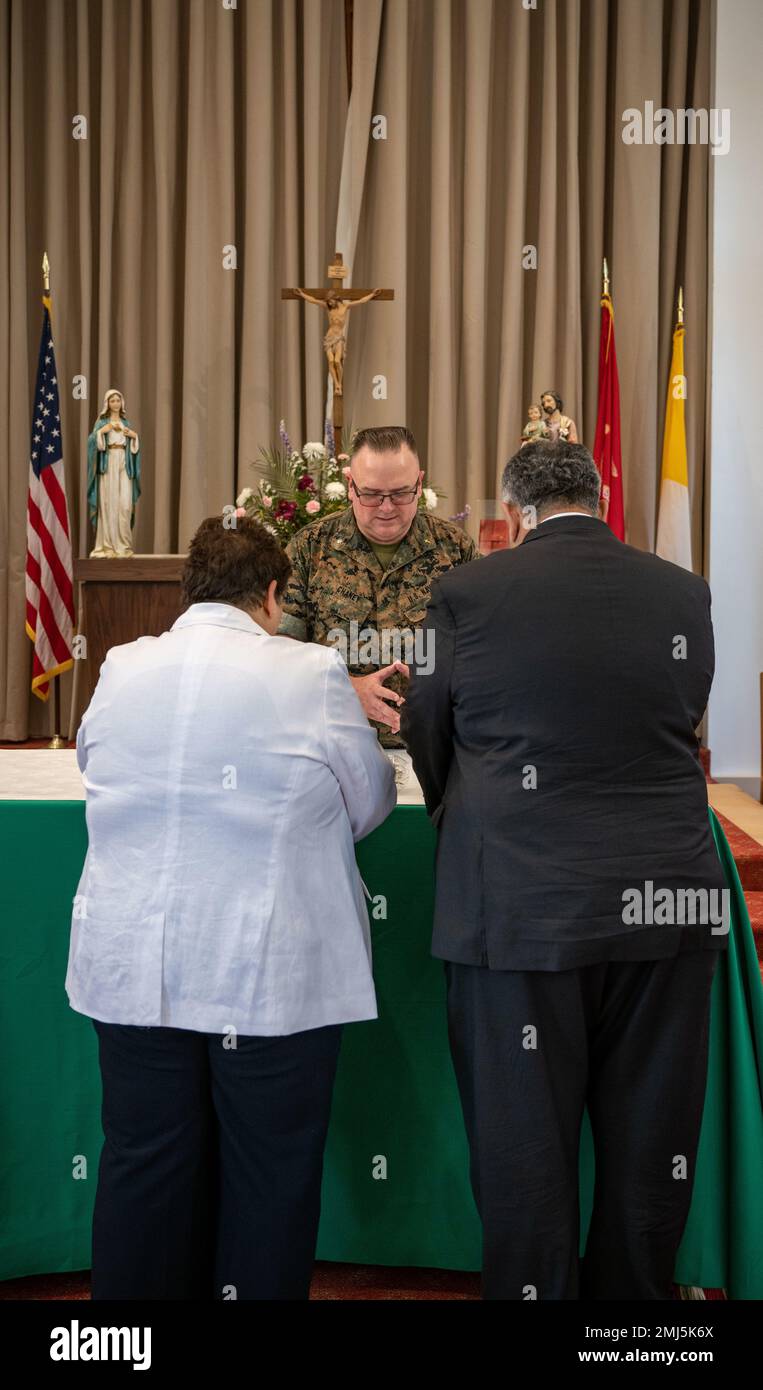 QUANTICO, Va. (Aug. 25, 2022) — Secretary of the Navy Carlos Del Toro ...