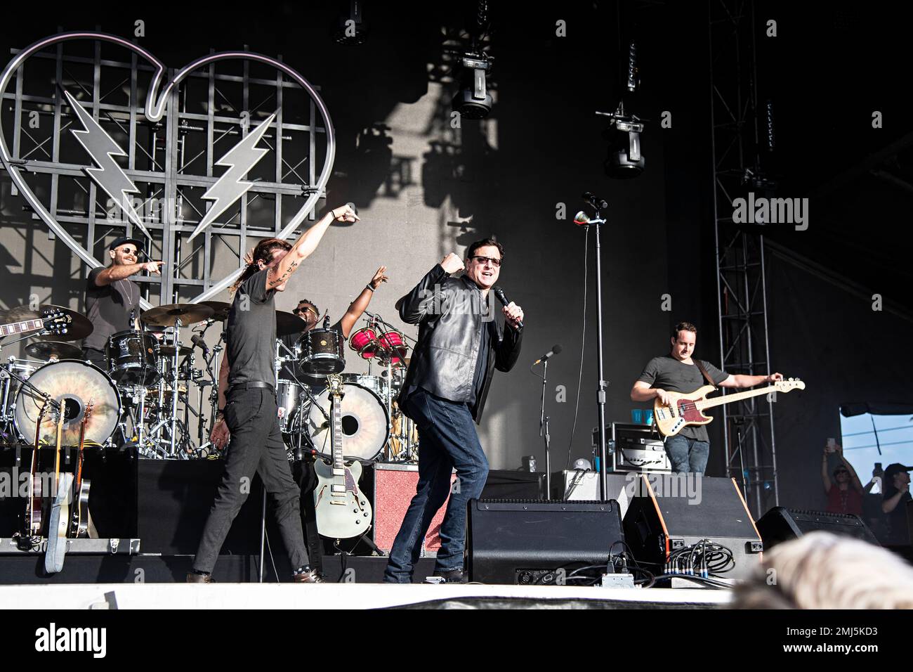 Actor/comedian Bob Saget performs with David Shaw of The Revivalists ...