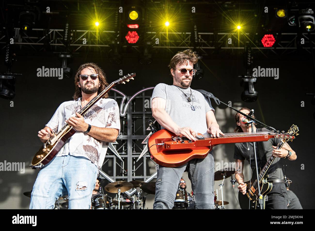 Zach Feinberg, left, and Ed Williams perform during KAABOO 2019 at the Del Mar Racetrack and ...