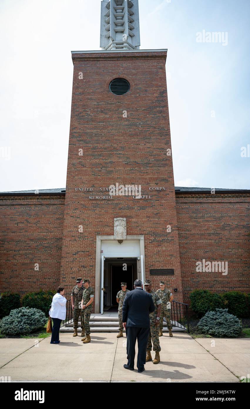 QUANTICO, Va. (Aug. 25, 2022) — Secretary of the Navy Carlos Del Toro ...