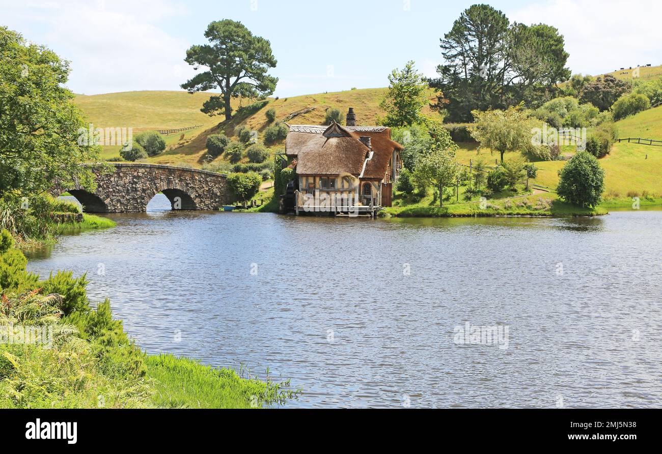 File:The Lake House (EXPLORE) Wikimedia Commons | atelier-yuwa.ciao.jp