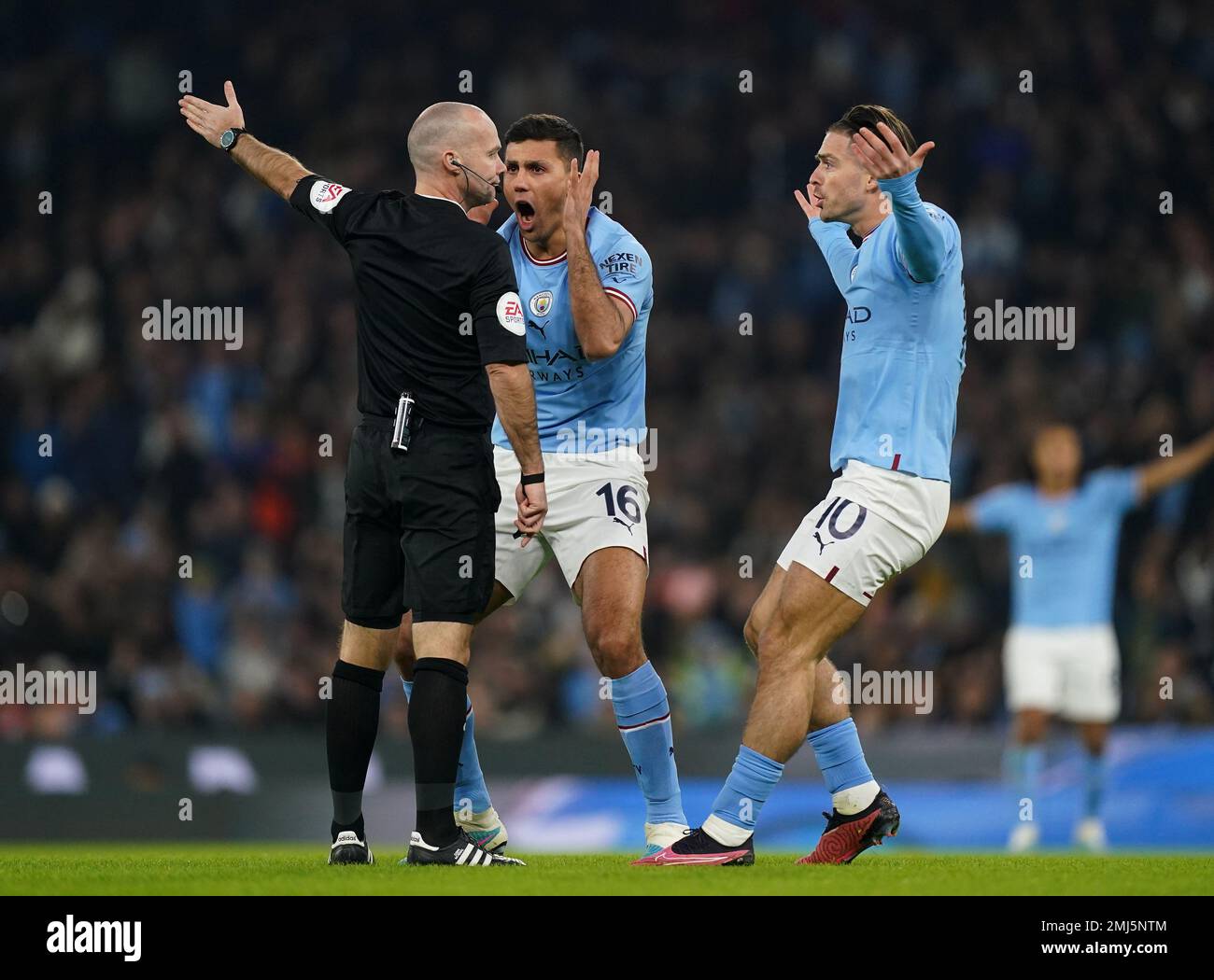 Manchester City's Rodri (centre) and Jack Grealish appeal to referee ...