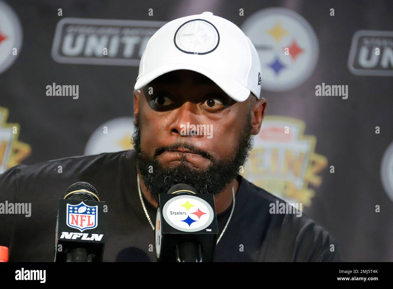 Pittsburgh Steelers head coach Mike Tomlin meets with reporters after ...