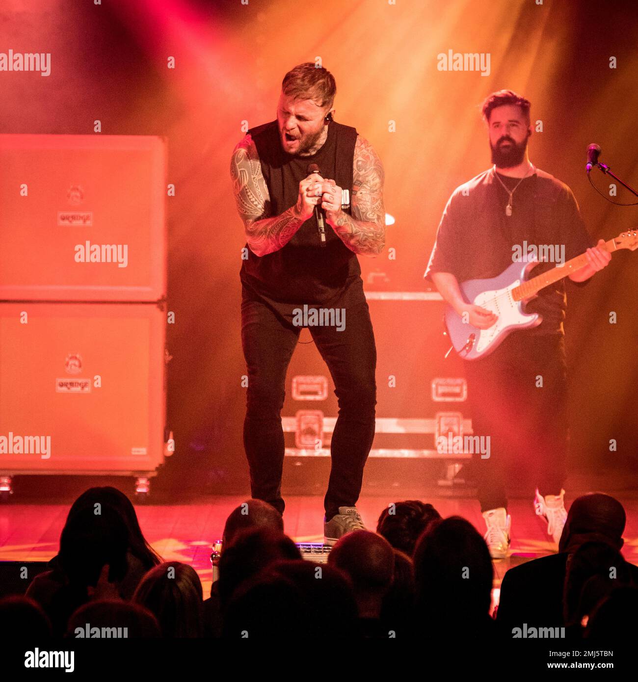 Live performance barras hi-res stock photography and images - Alamy