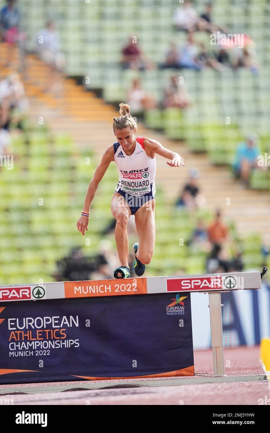 Flavie RENOUARD participating in the 3000m steeplechase of the European ...