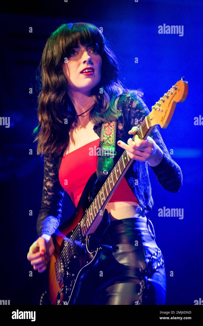 Orlaith Forsythe on vocals, bass & guitar Stock Photo - Alamy