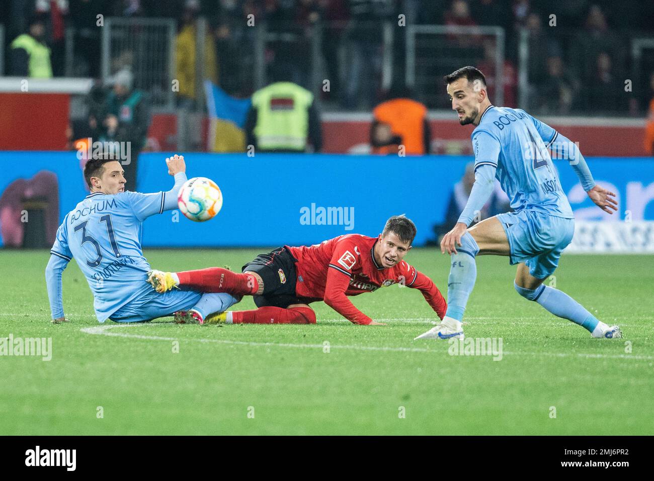 Leverkusen, Bayarena, 25.01.23: Adam Hlozek (Leverkusen) (M) gegen ...