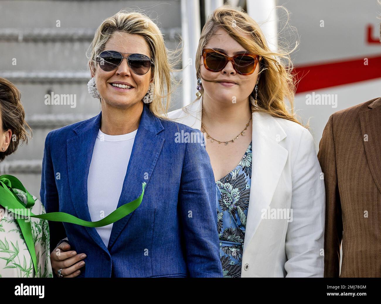 KRALENDIJK - King Willem-Alexander, Queen Maxima and Princess Amalia ...