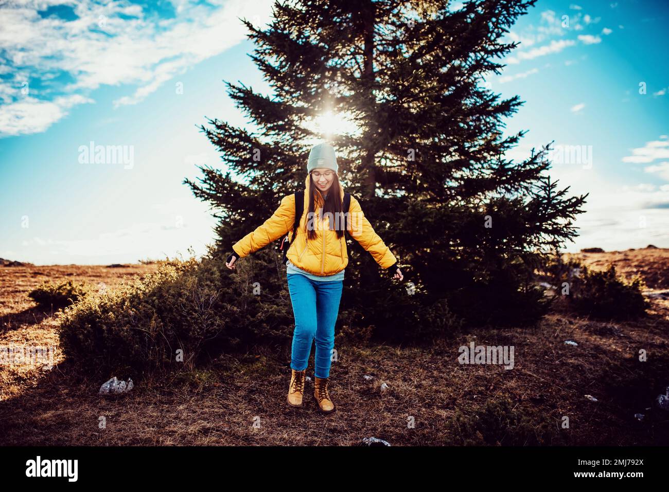 Girl running through a meadow hi-res stock photography and images - Alamy