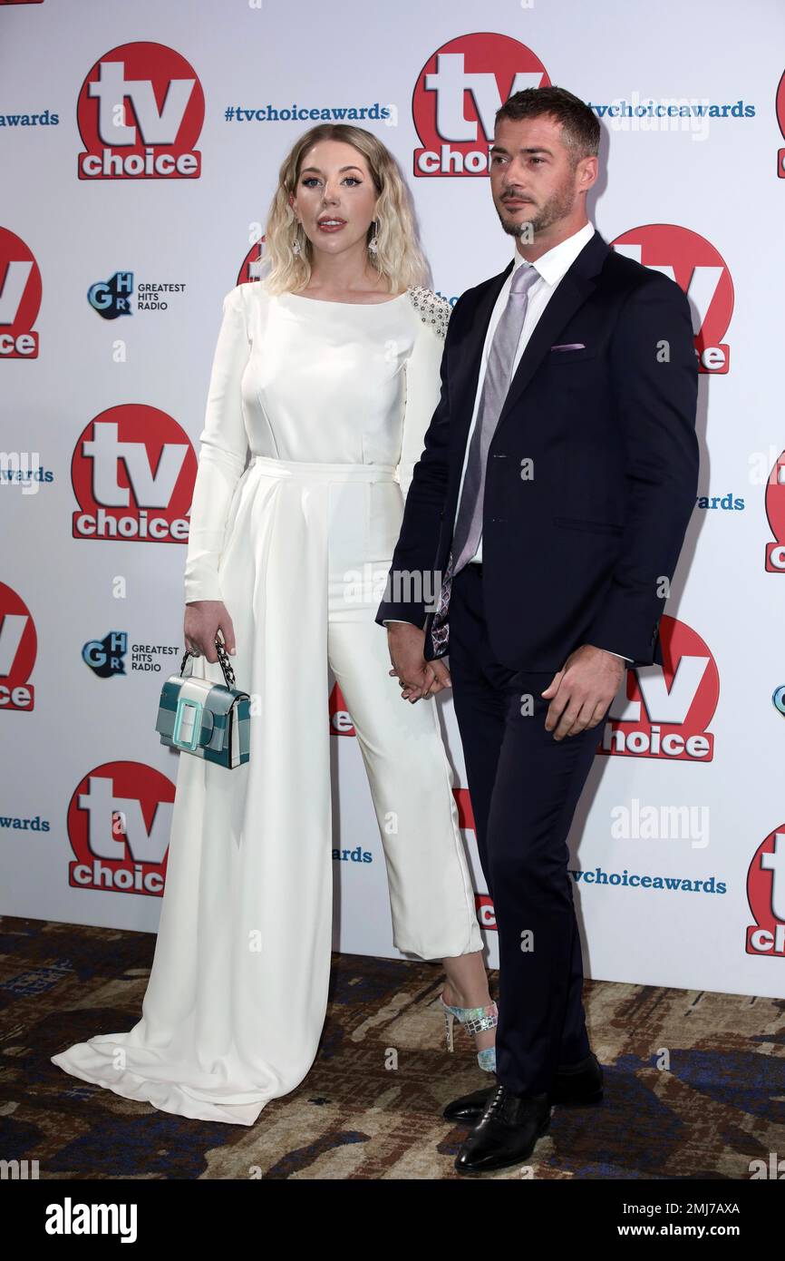 Comedian Katherine Ryan and her partner Bobby Kootstra pose for ...