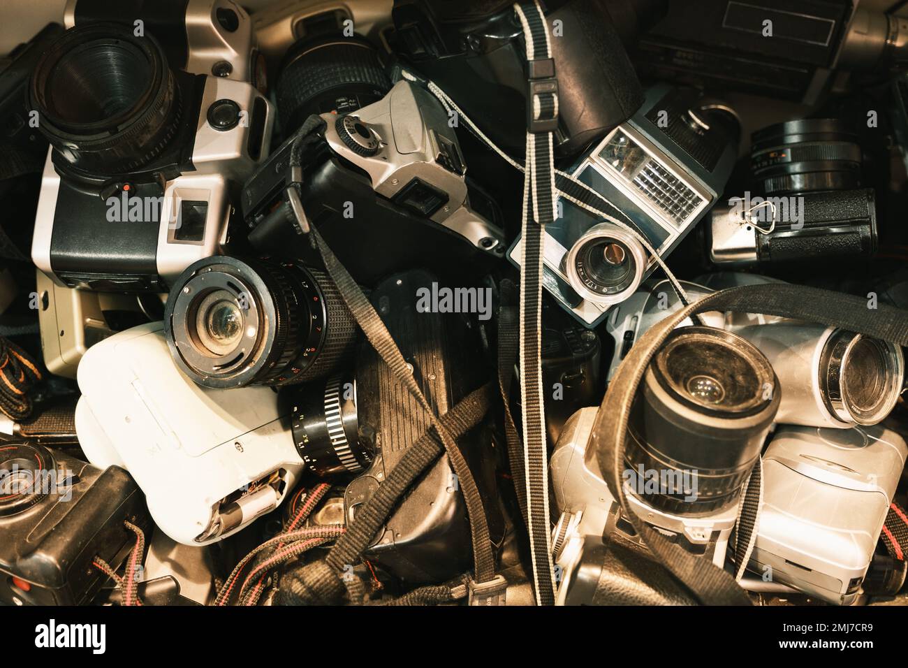 Old vintage cameras Stock Photo - Alamy