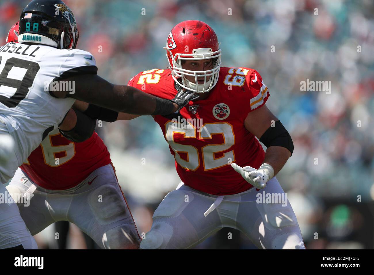 Kansas City Chiefs center Austin Reiter (62) blocks on the line of ...