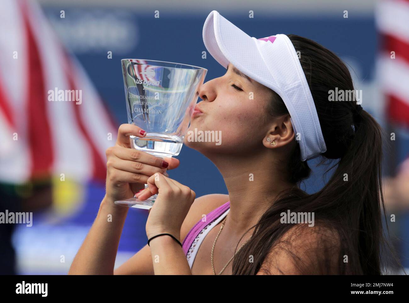 Maria Camila Osorio Serrano, of Colombia, kisses the trophy after ...