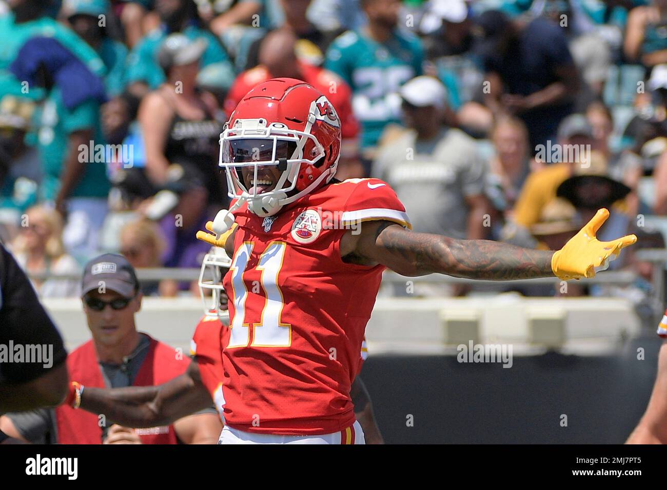 Kansas City Chiefs wide receiver Demarcus Robinson (11) celebrates ...