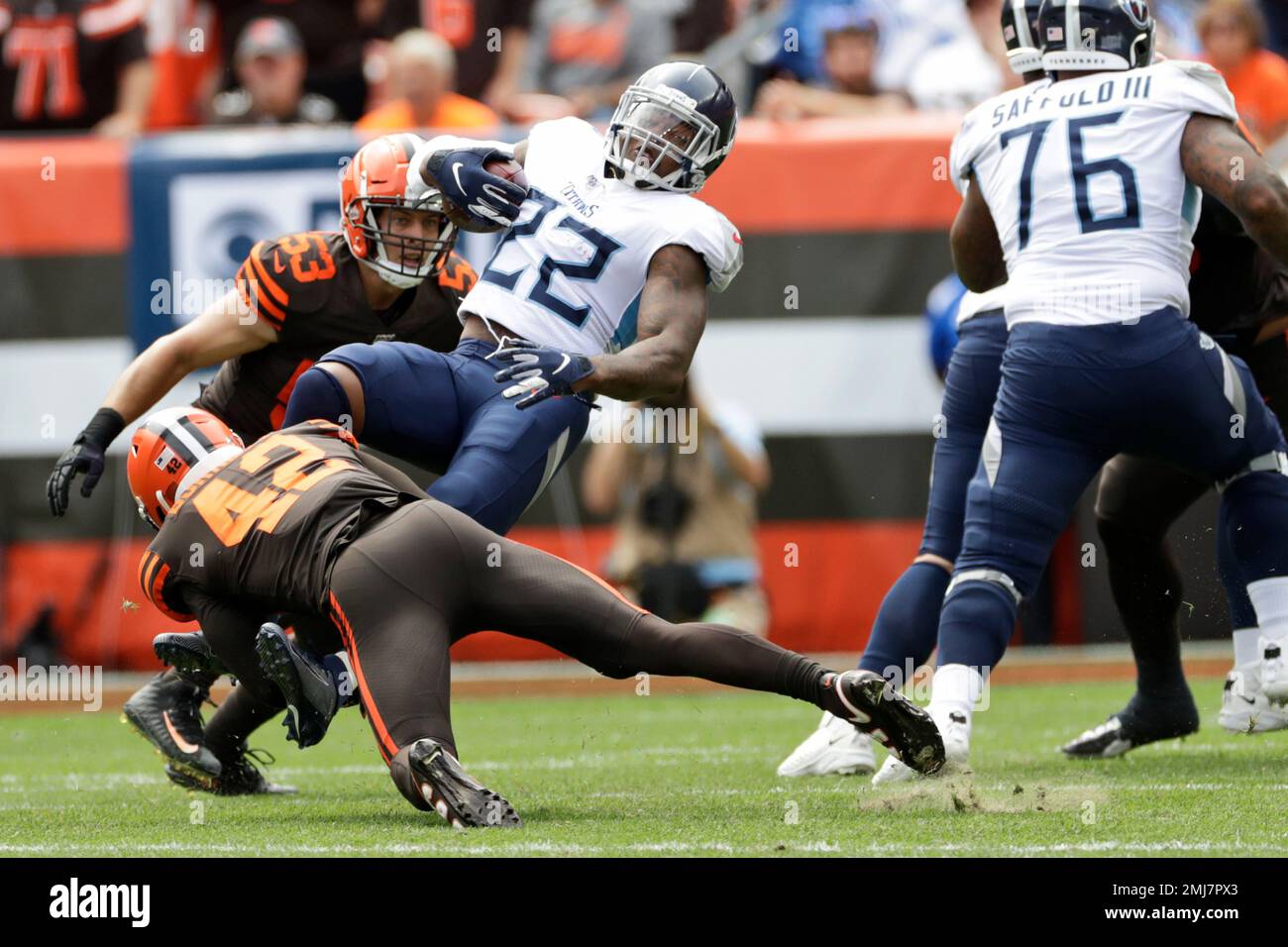 Cleveland Browns strong safety Morgan Burnett (42) trips up Tennessee ...