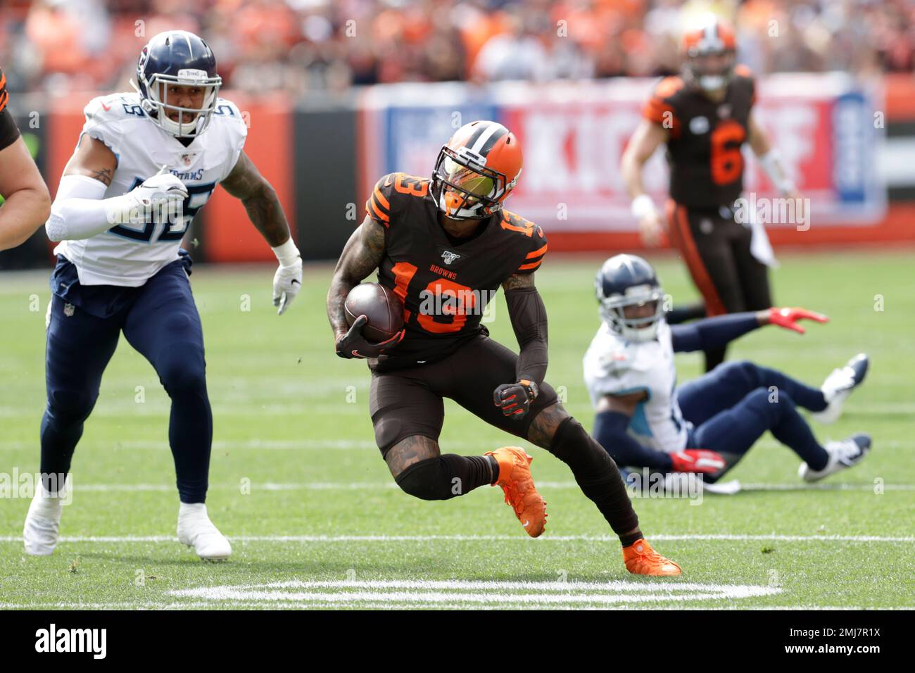 Cleveland Browns wide receiver Odell Beckham Jr. rushes during the ...