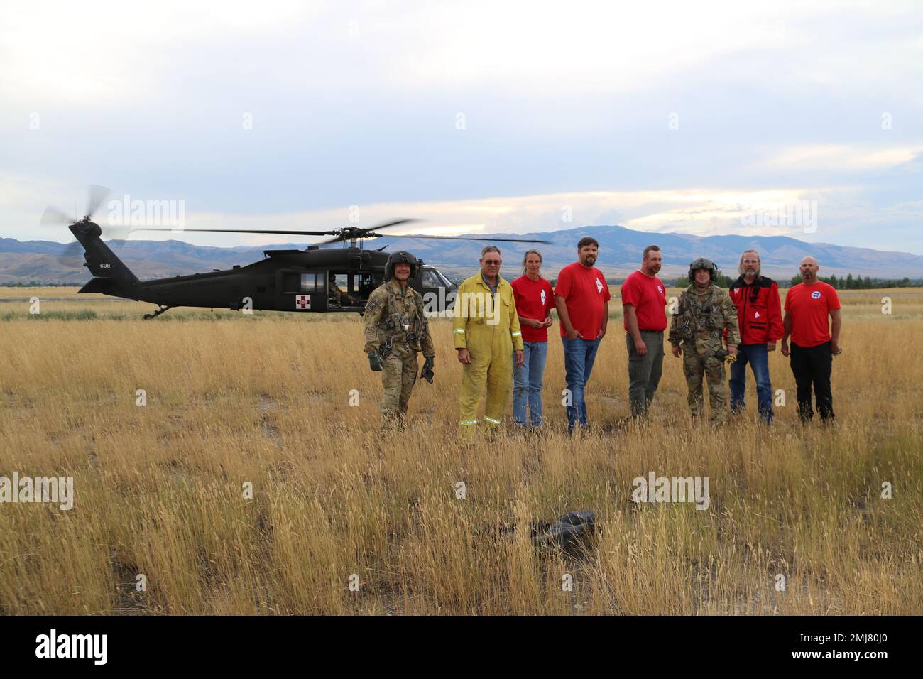 Montana Army National Guard Soldiers from C Co. 1-189th General Support ...