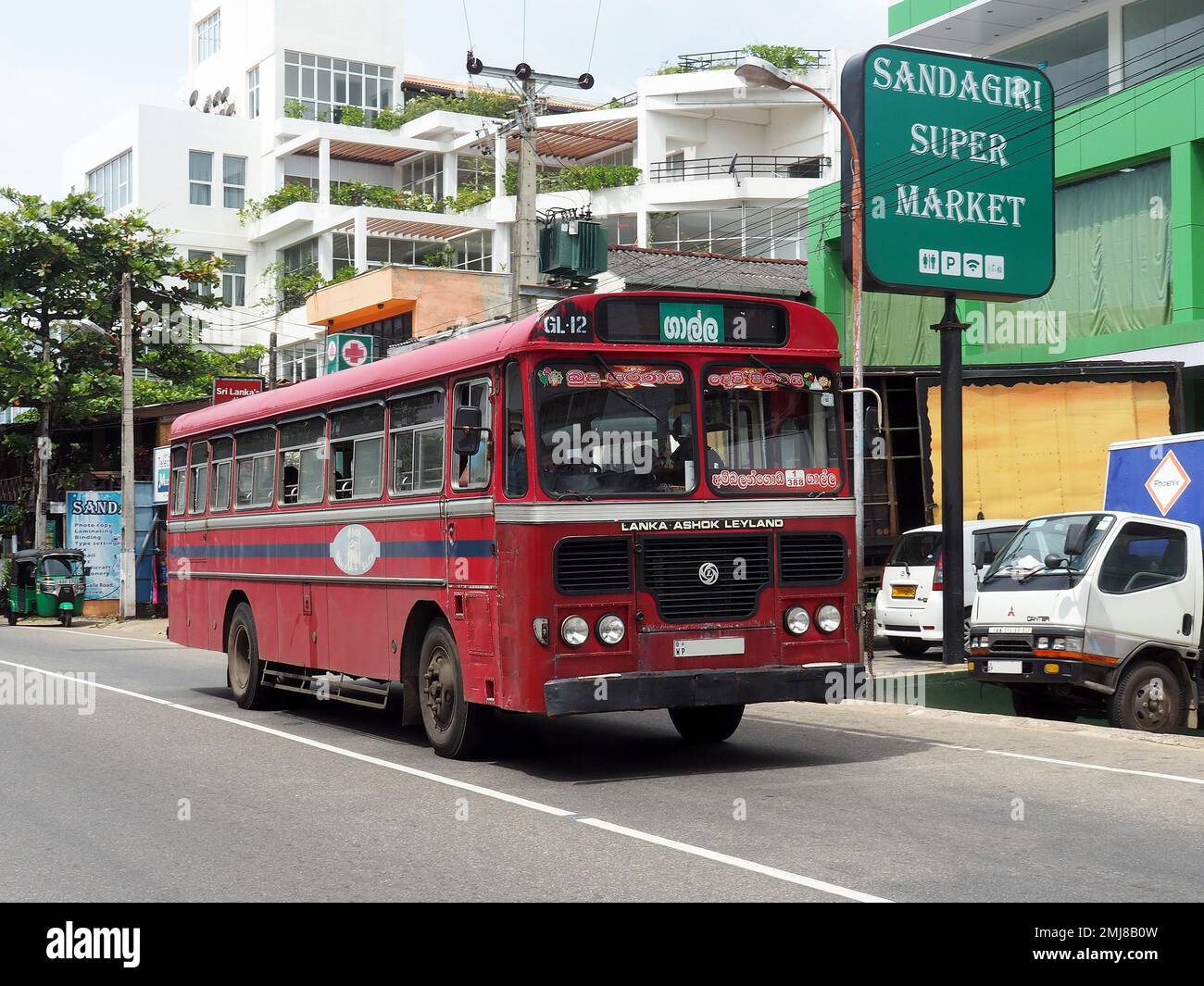 Lanka Ashok Leyland bus, Hikkaduwa, Southern Province, Srí Lanka, Asia ...