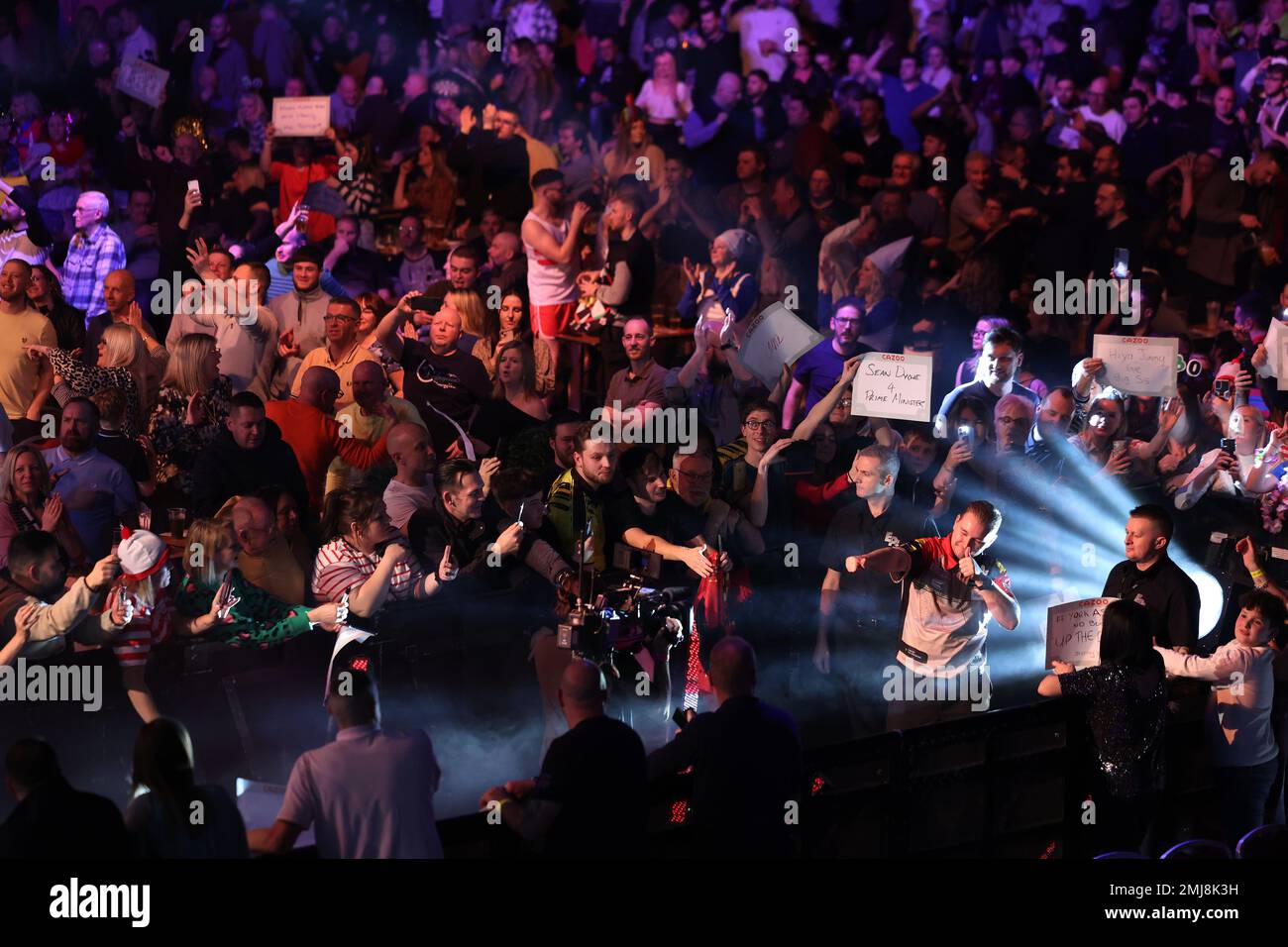 Marshall Arena, Milton Keynes, UK. 27th Jan, 2023. 2023 PDC Cazoo ...