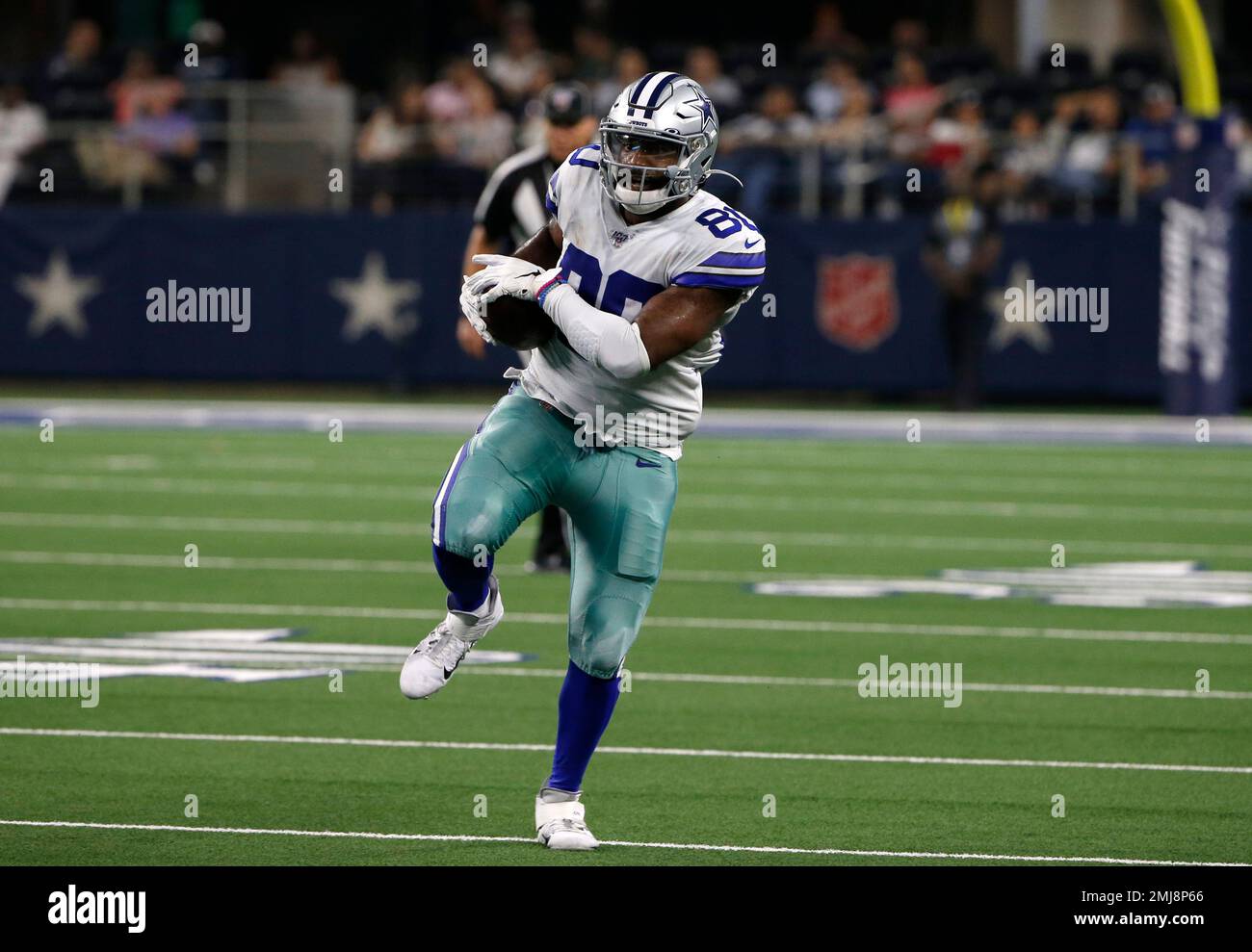 Dallas Cowboys tight end Marcus Lucas finds running room after catching ...