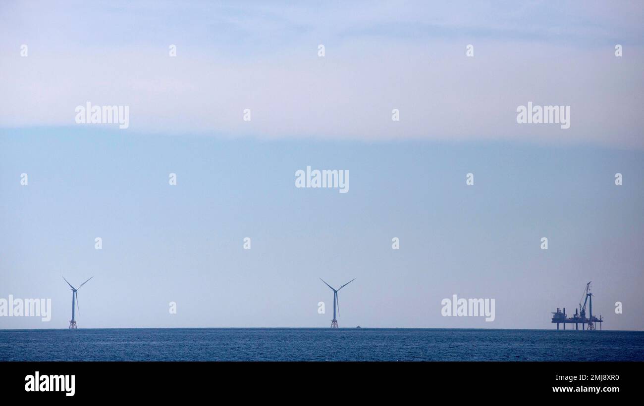 Wind turbines from the Deepwater Wind project are installed off Block ...