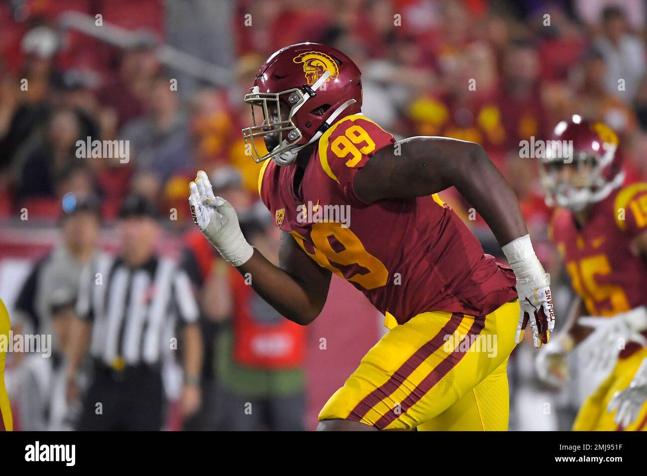 Southern California defensive lineman Drake Jackson runs a play during ...