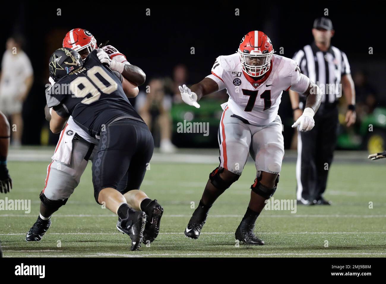 Georgia offensive lineman Andrew Thomas (71) plays against Vanderbilt ...